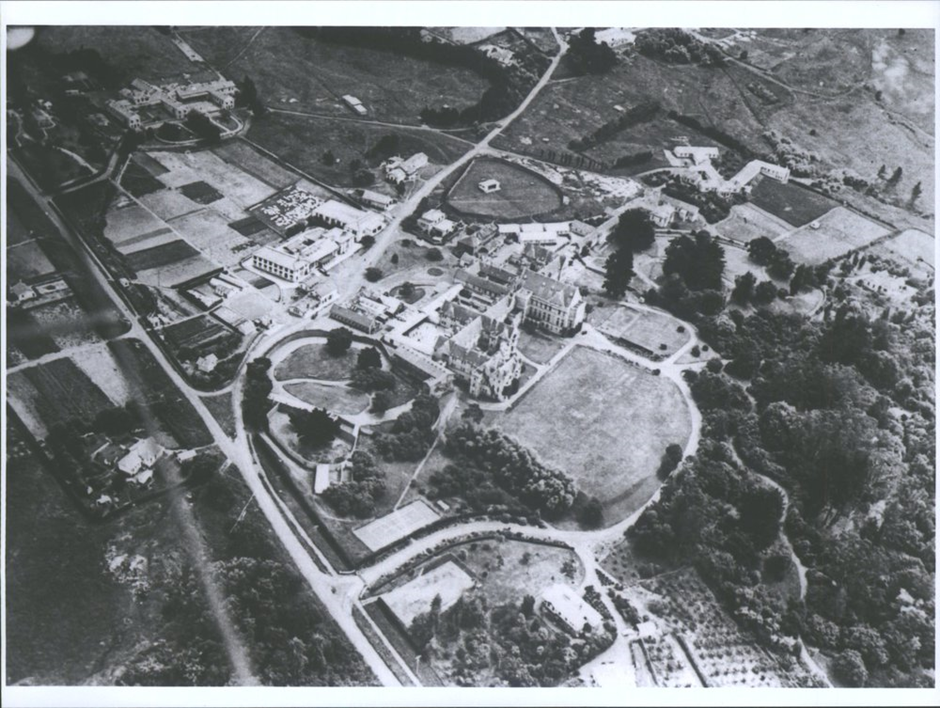 Late Victorian Lunatic Asylums – Rose Pascoe